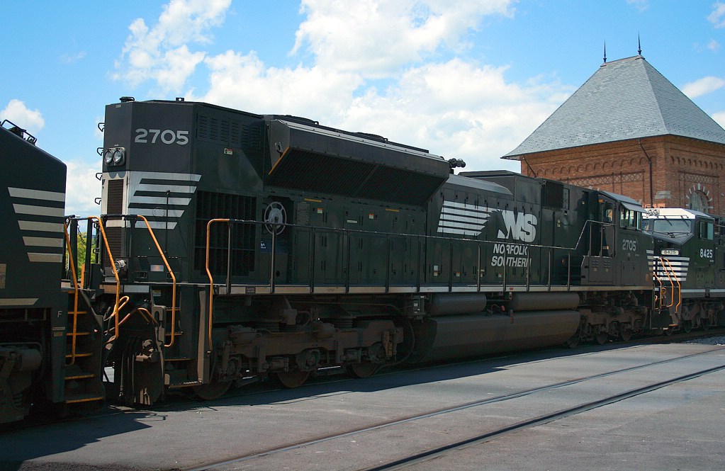 NS 2705